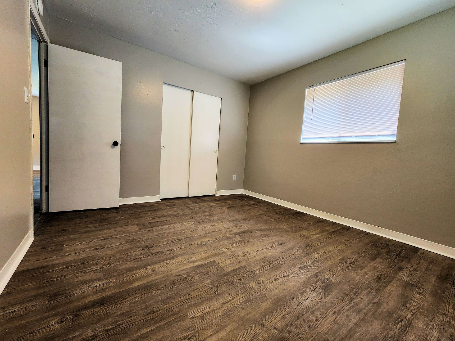 Welcome to Mayberry Ranch Apartments | Parma, Ohio