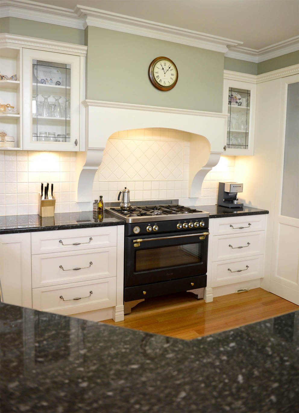 Choosing kitchen handles