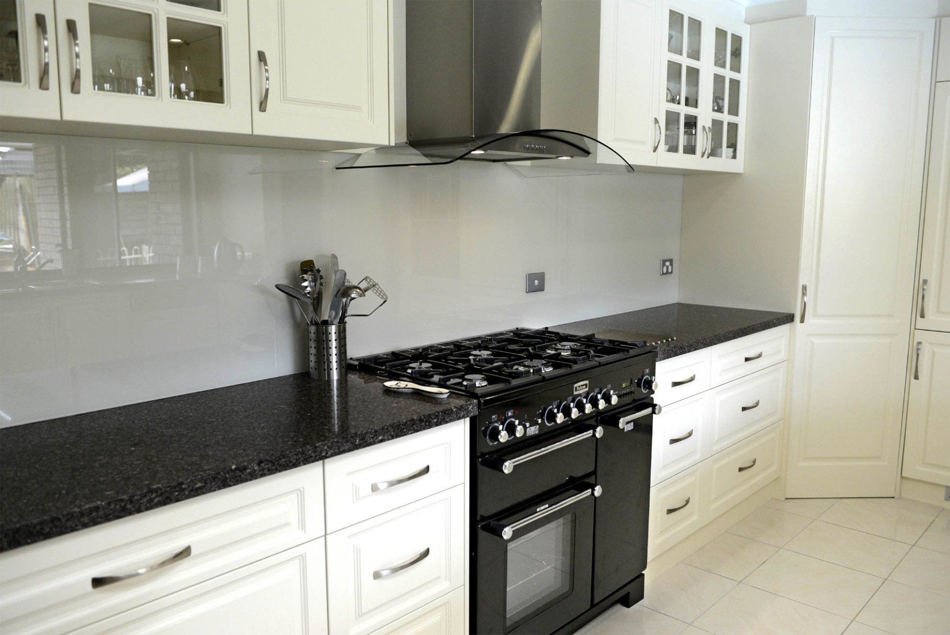 Choosing kitchen handles