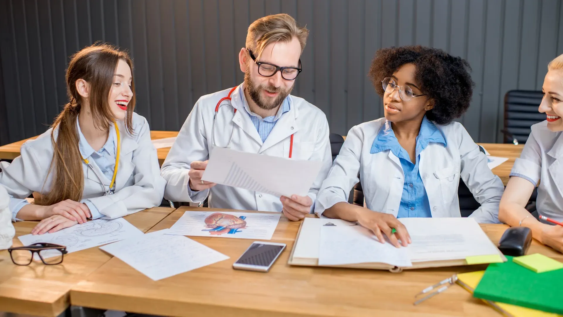 Choosing the Right Fit for Your Career Goals in healthcare