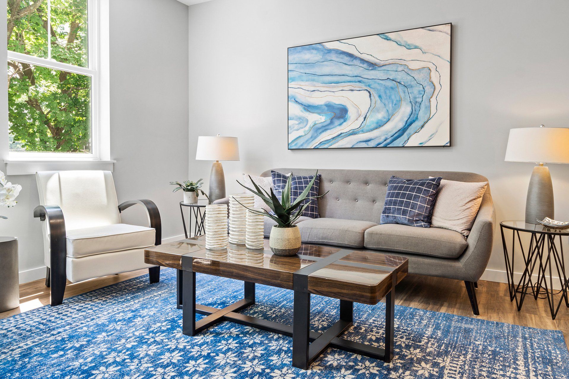 The Met | Look Inside