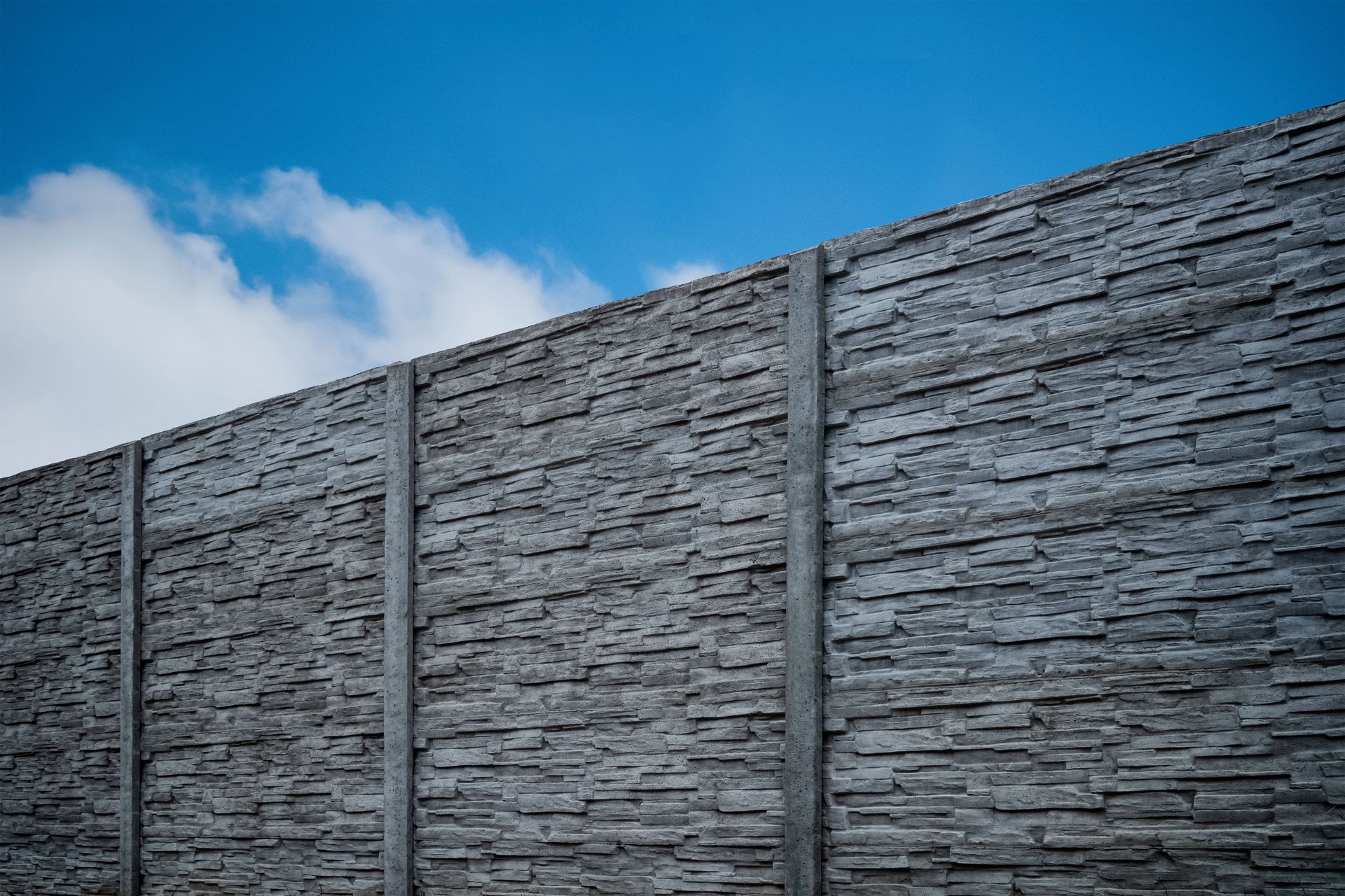 Retaining Walls: Top Ideas for Function and Style