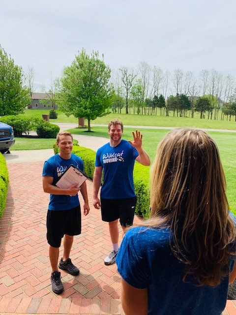 Movers | Wildcat Moving | Lexington, KY | Kentucky's Clean-Cut Movers