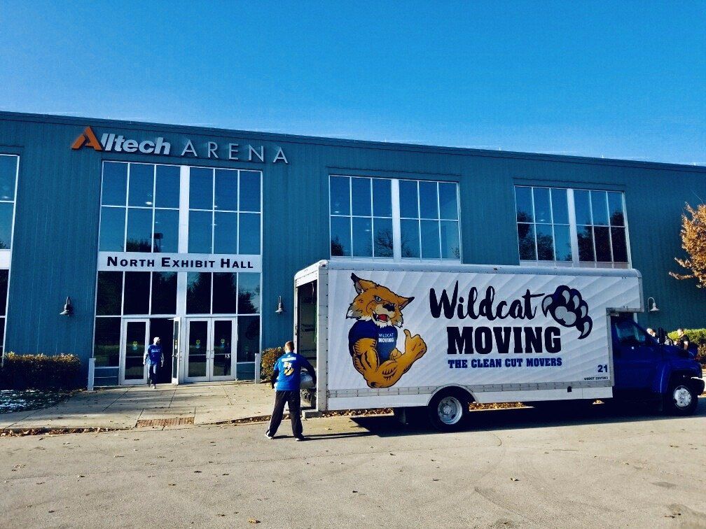 Movers | Wildcat Moving | Lexington, KY | Kentucky's Clean-Cut Movers