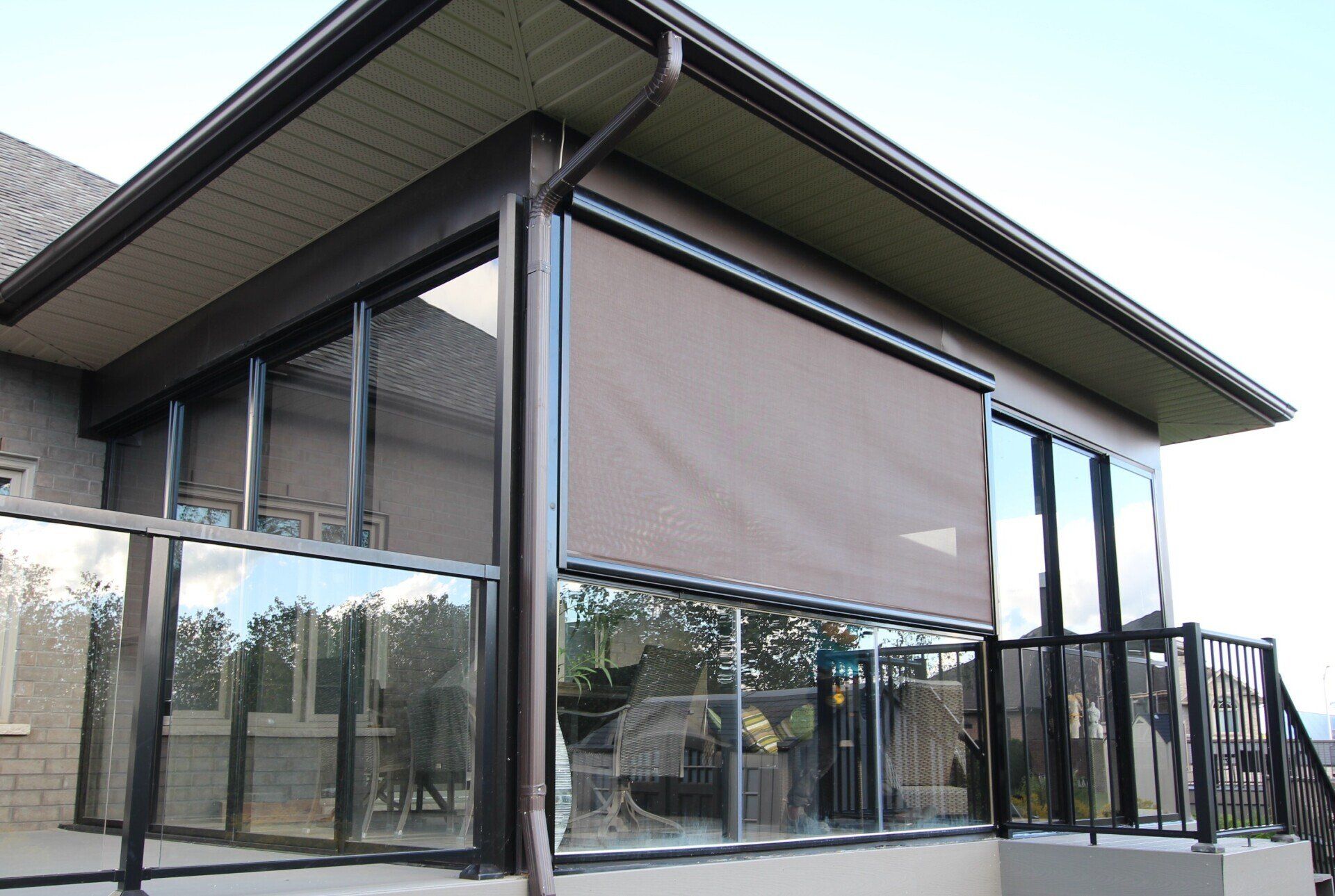 Glass Railings and screens | Scandia Canada LTD.