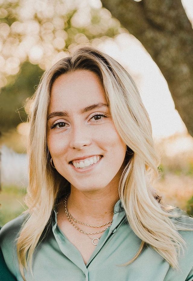 Caroline Beatty's Instagram, Twitter & Facebook on IDCrawl
