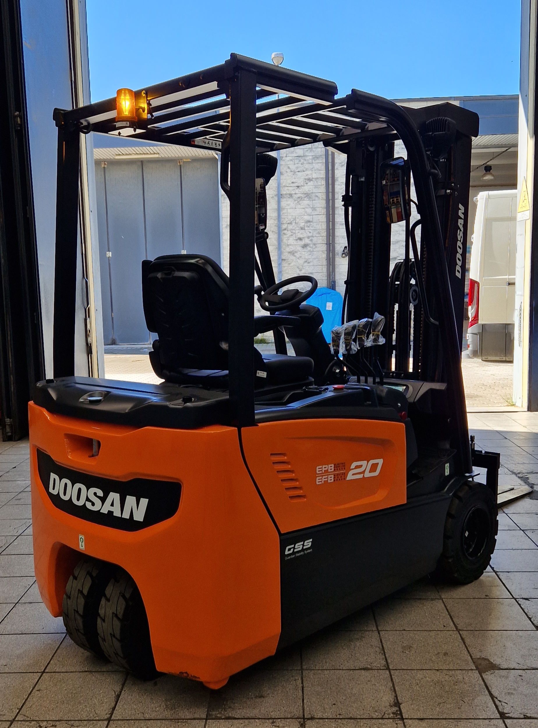 Carrelli per la movimentazione dei carichi | Prato, PO | Bianchi