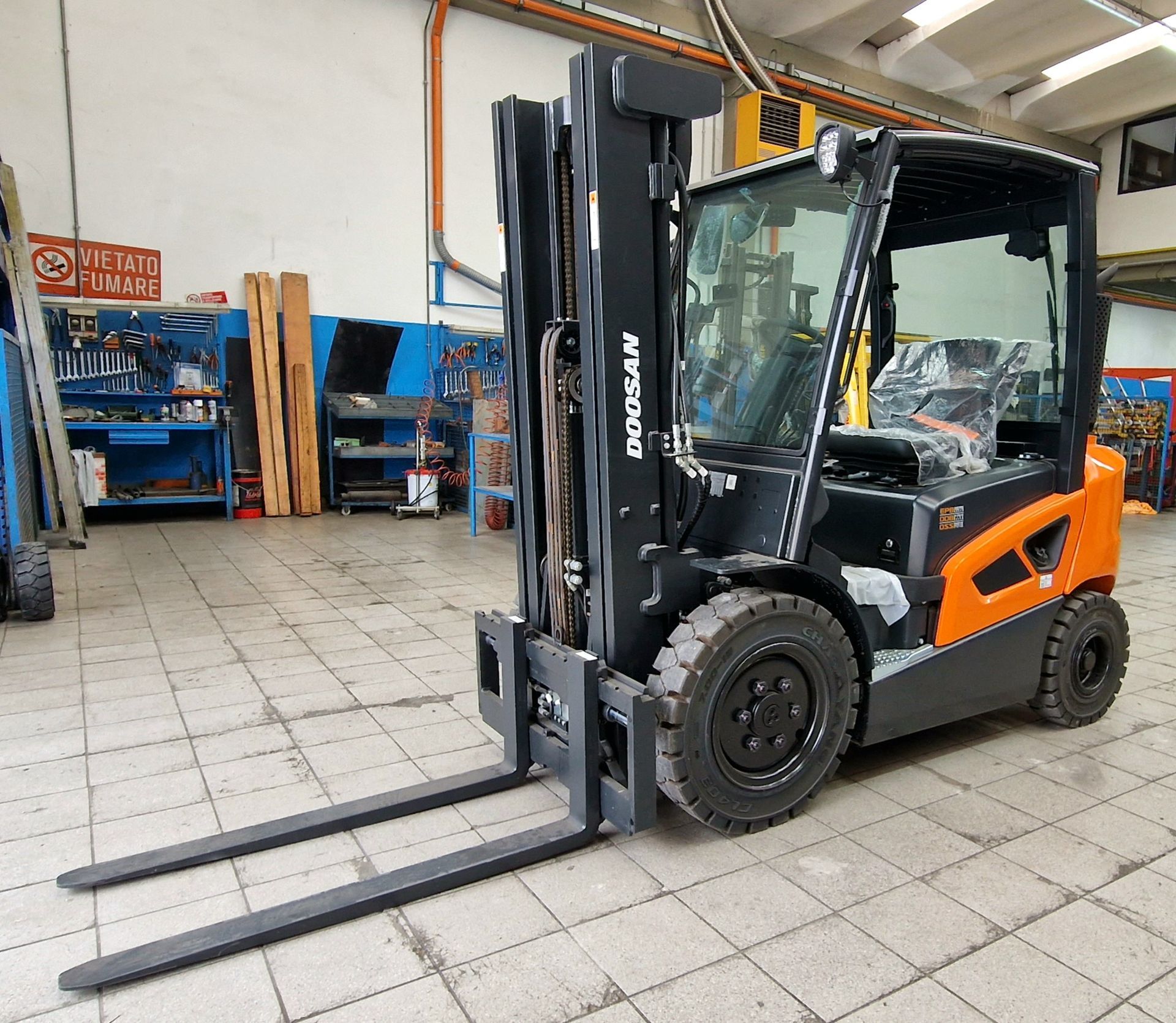 Carrelli per la movimentazione dei carichi | Prato, PO | Bianchi