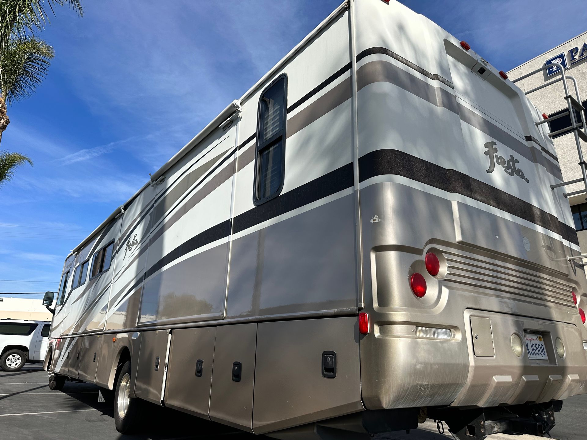 SOLD! 2009 FLEETWOOD FIESTA 36T - SOLD!! -37,537 MILES