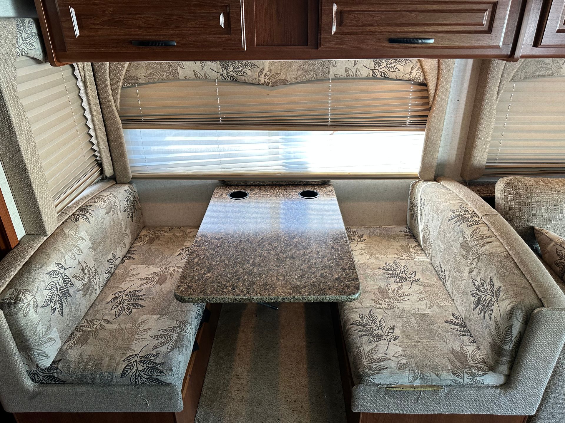 SOLD! 2009 FLEETWOOD FIESTA 36T - SOLD!! -37,537 MILES