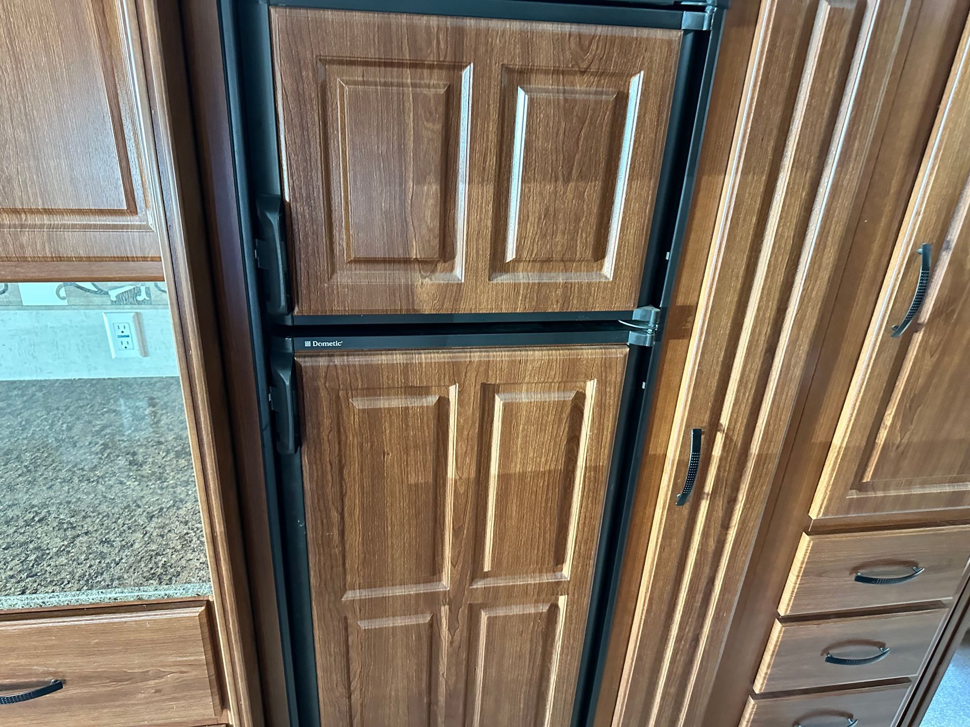 SOLD! 2009 FLEETWOOD FIESTA 36T - SOLD!! -37,537 MILES