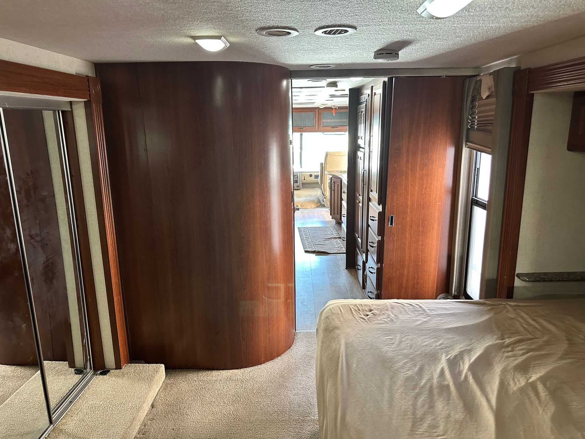 SOLD! 2009 FLEETWOOD FIESTA 36T - SOLD!! -37,537 MILES