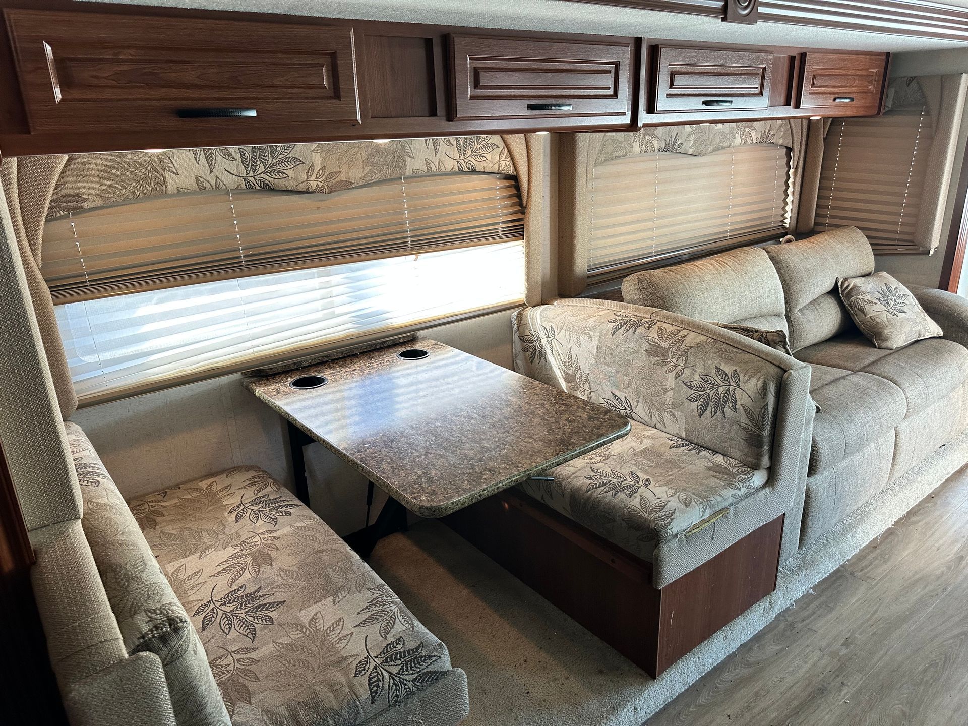 SOLD! 2009 FLEETWOOD FIESTA 36T - SOLD!! -37,537 MILES