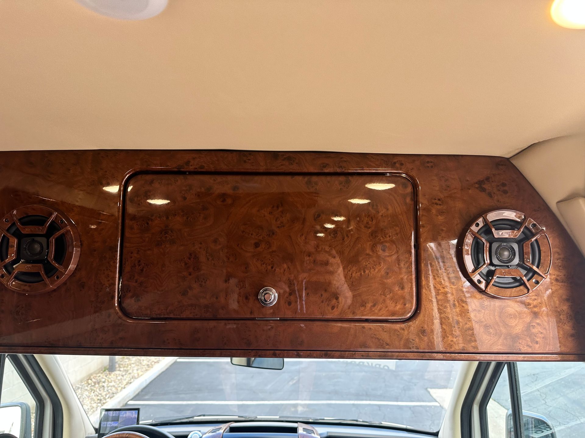 SOLD! 2016 MIDWEST WEEKENDER MD-2 LOUNGE - SOLD!