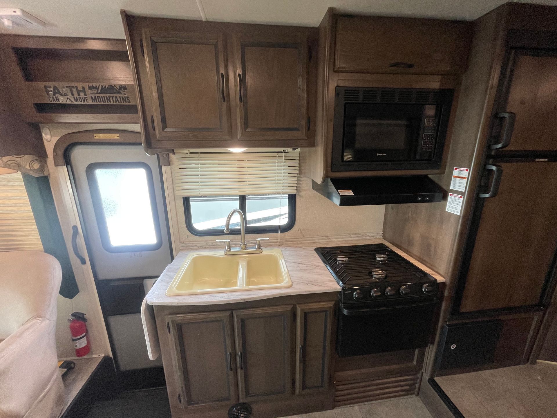 2019 COACHMEN FREELANDER 24FS