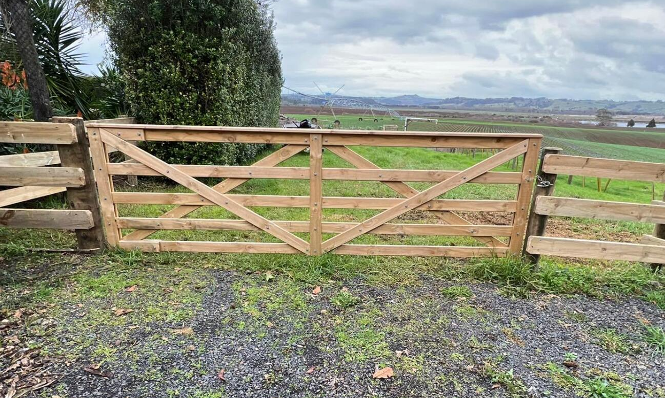 Wooden Gates, Auckland, Waikato | Farm Force