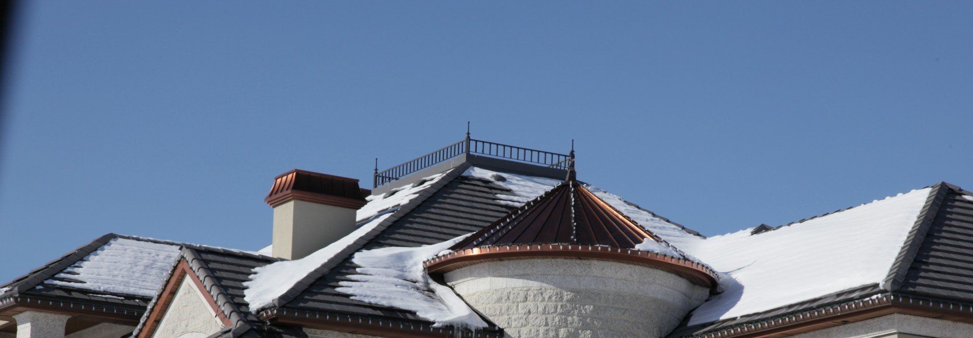 What Are the Advantages of Metal Roofing in Cold Weather Climates?