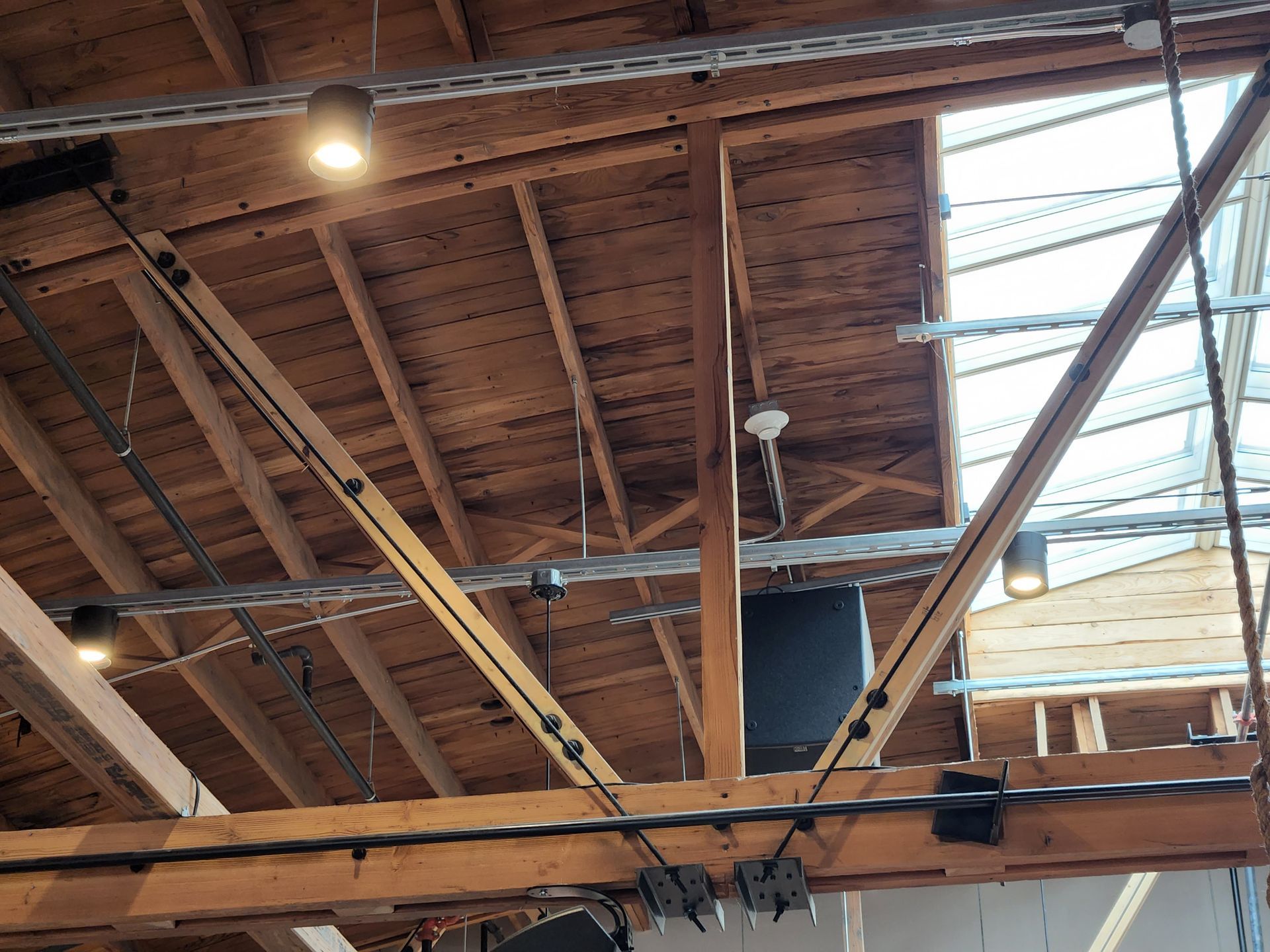 Wooden Bowstring Truss Roof Repairs in Chicago, IL