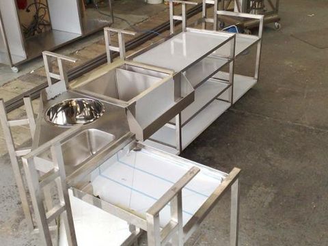 Stainless Engineering | Bespoke commercial bar design