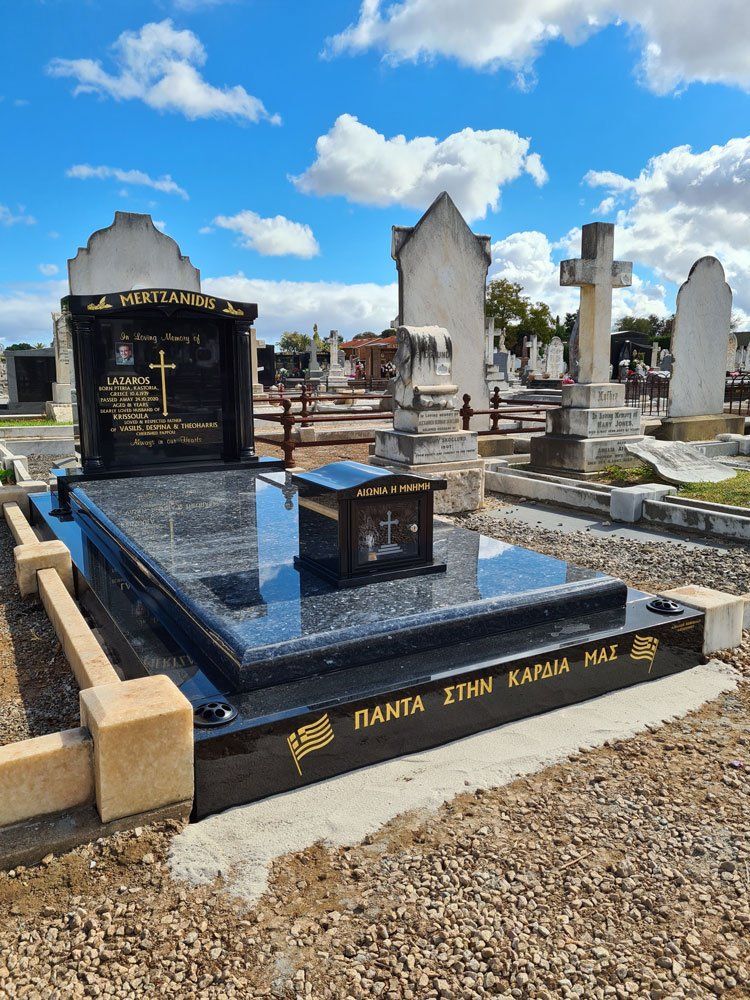 Traditional & Vault | Adelaide Memorials