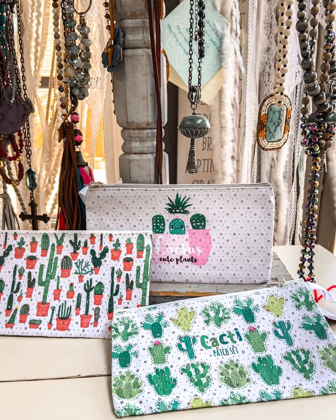 HOME [www.moxycowgirl.com]