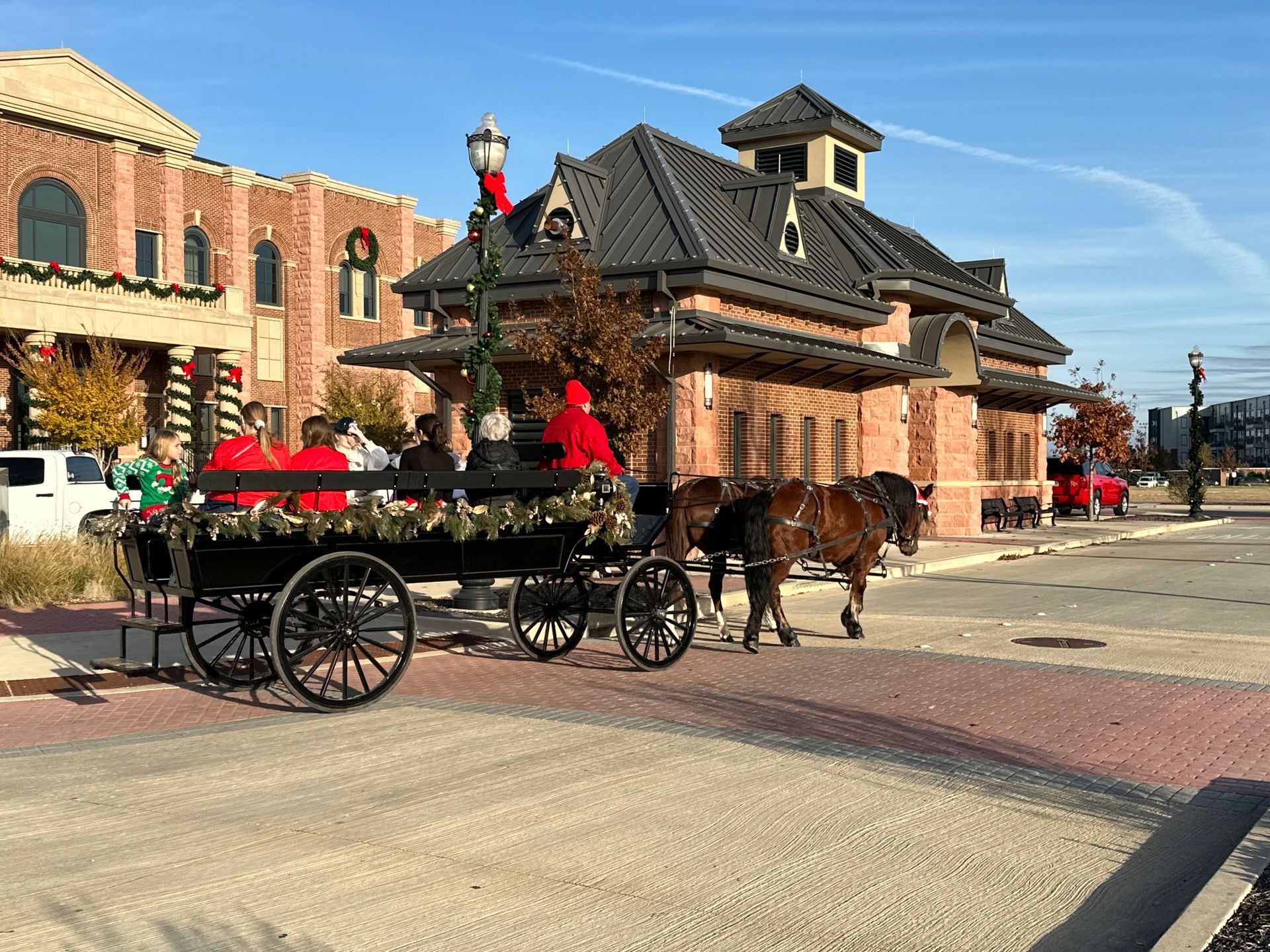 Horse-Drawn Carriage | Benbrook, TX | 817-249-2490
