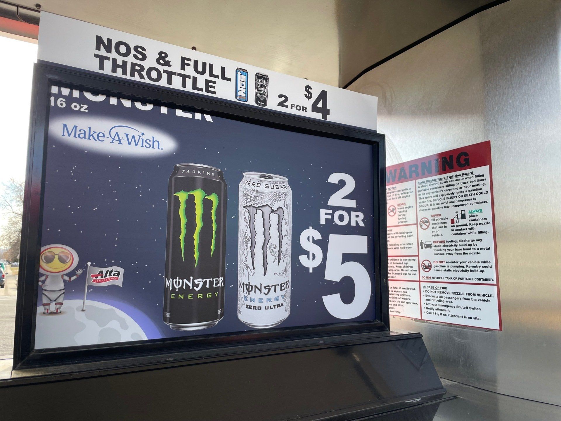 Pump Toppers for Gas Stations and Convenience Stores | Ultimax Inc