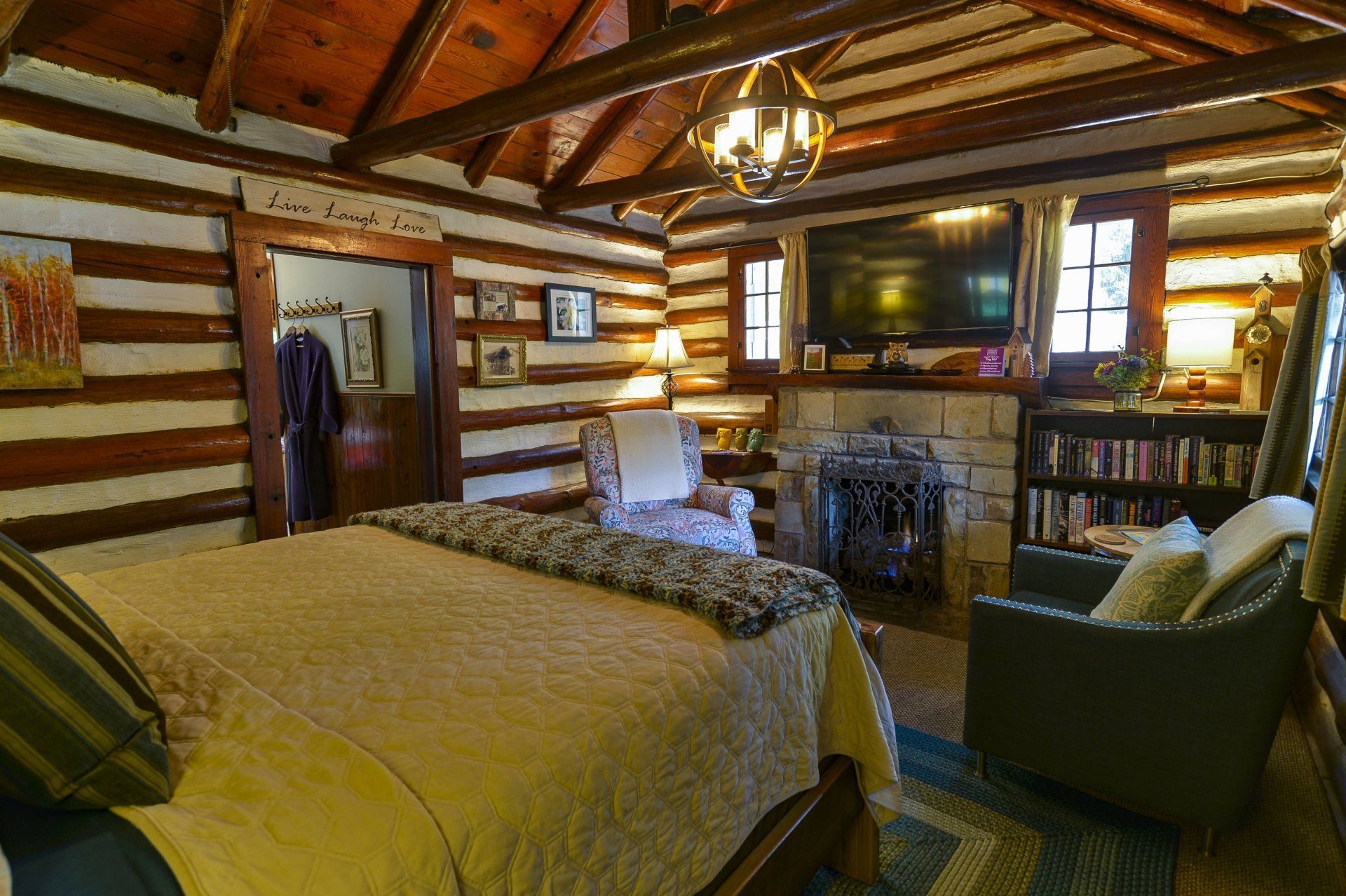 Sherwood Court Cottages & Guest Rooms