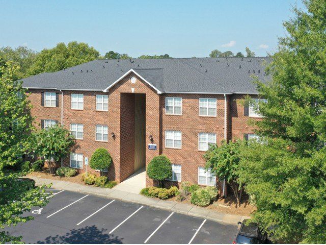 Morgan Ridge | Apartments in Salem, NC