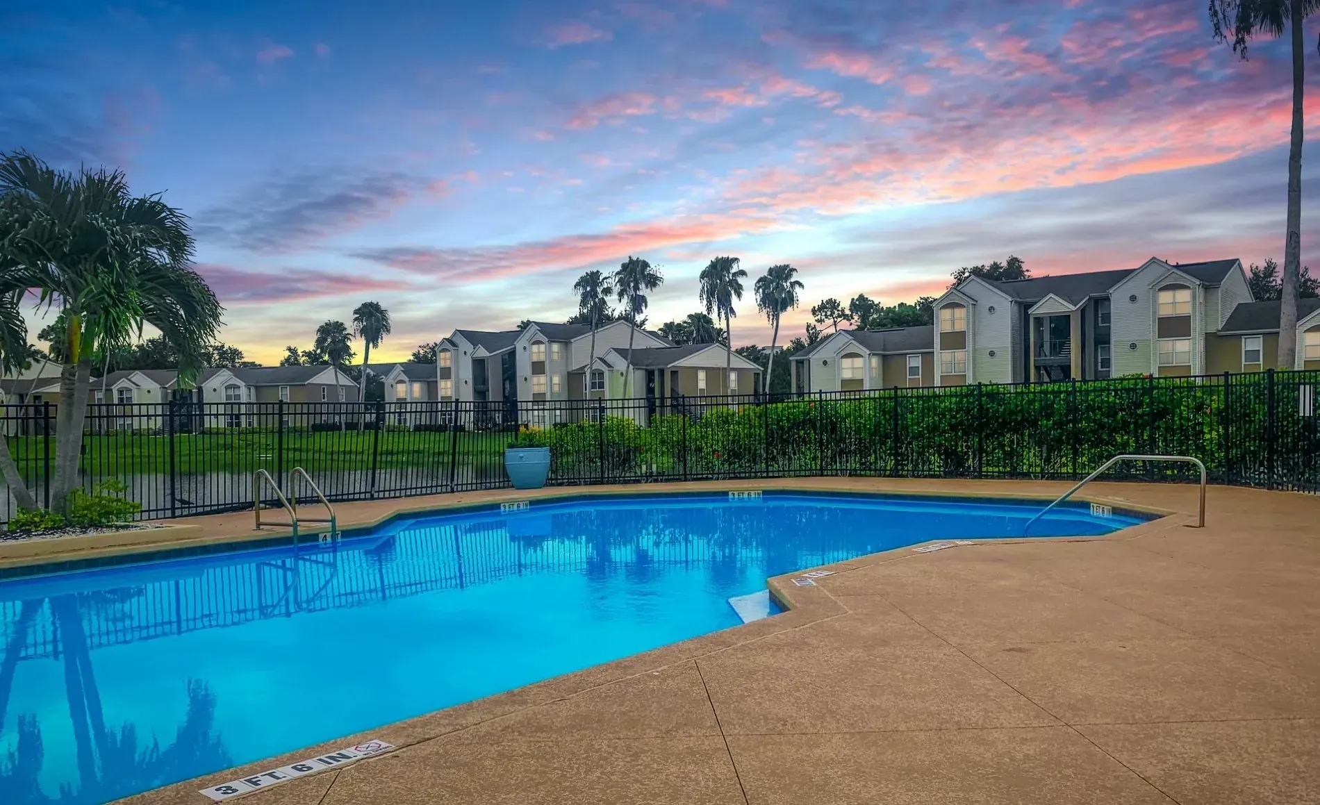 The Point at Naples | Apartments Near Downtown Naples, FL