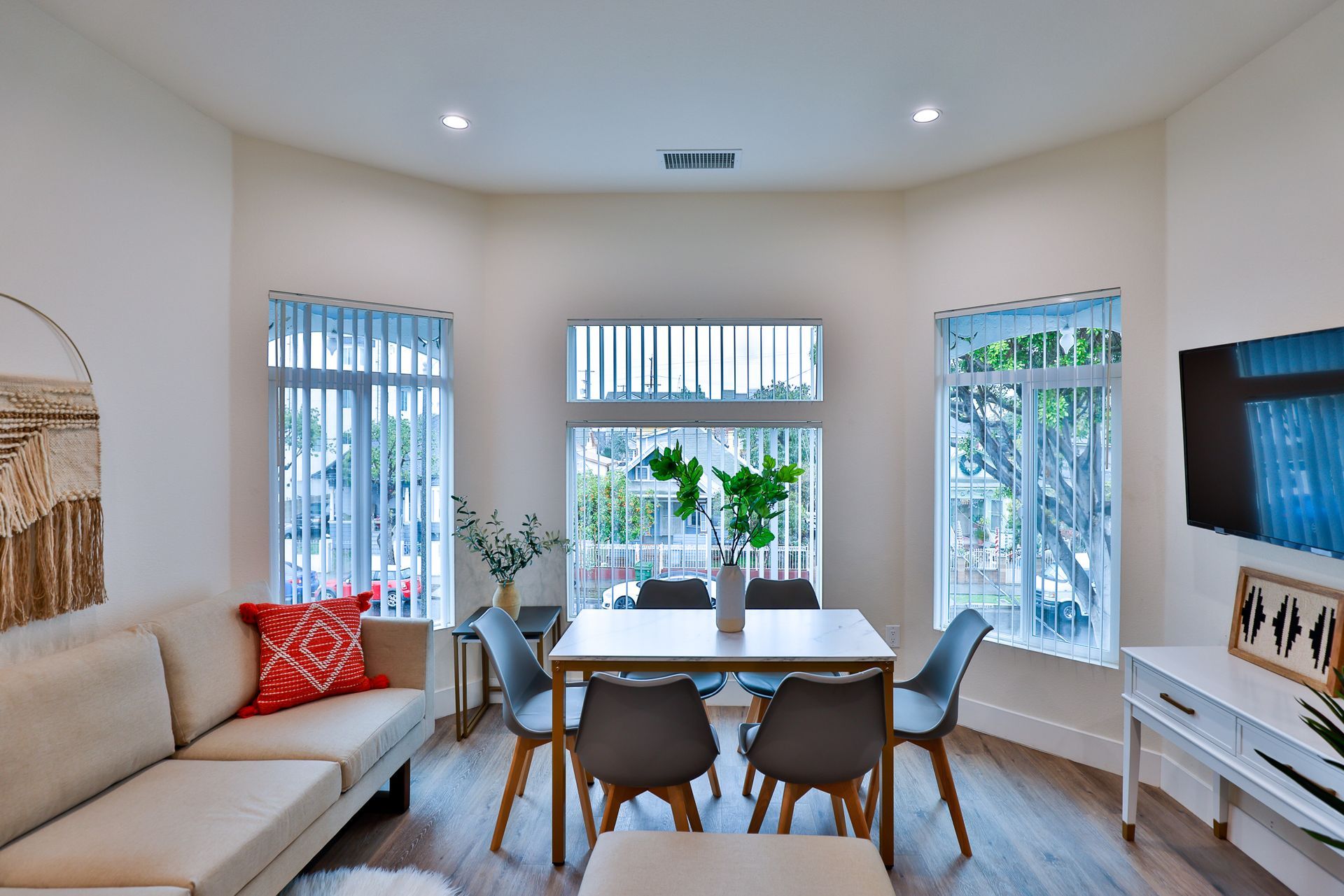 Furnished Apartments for USC Students |Orion Housing