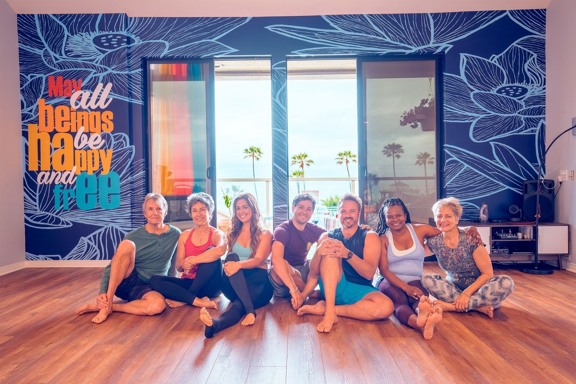 El Porto (Hot Studio) at Manhattan Beach • Sol Seek