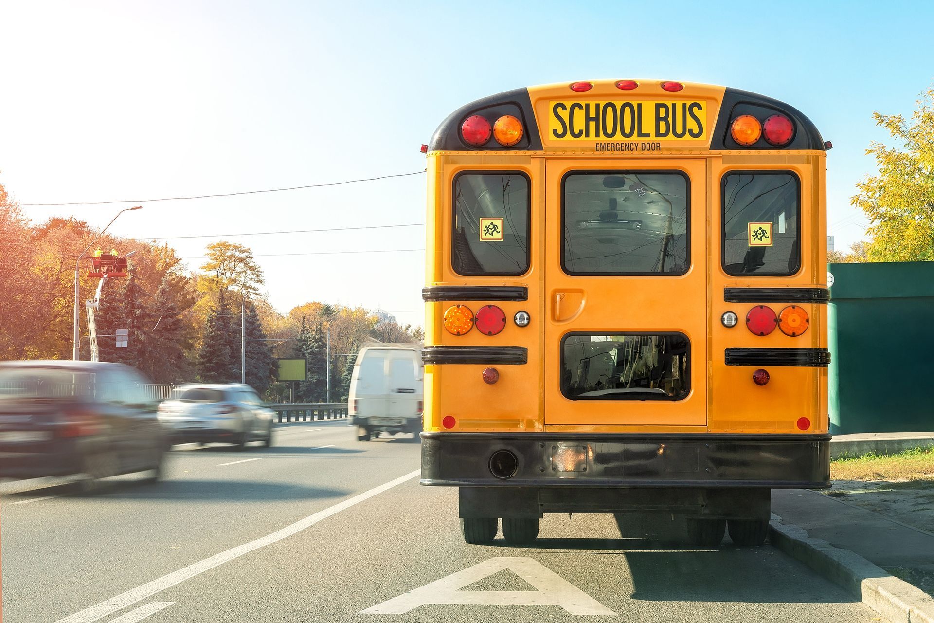 Cyclists and School Buses in California: Understanding the Laws