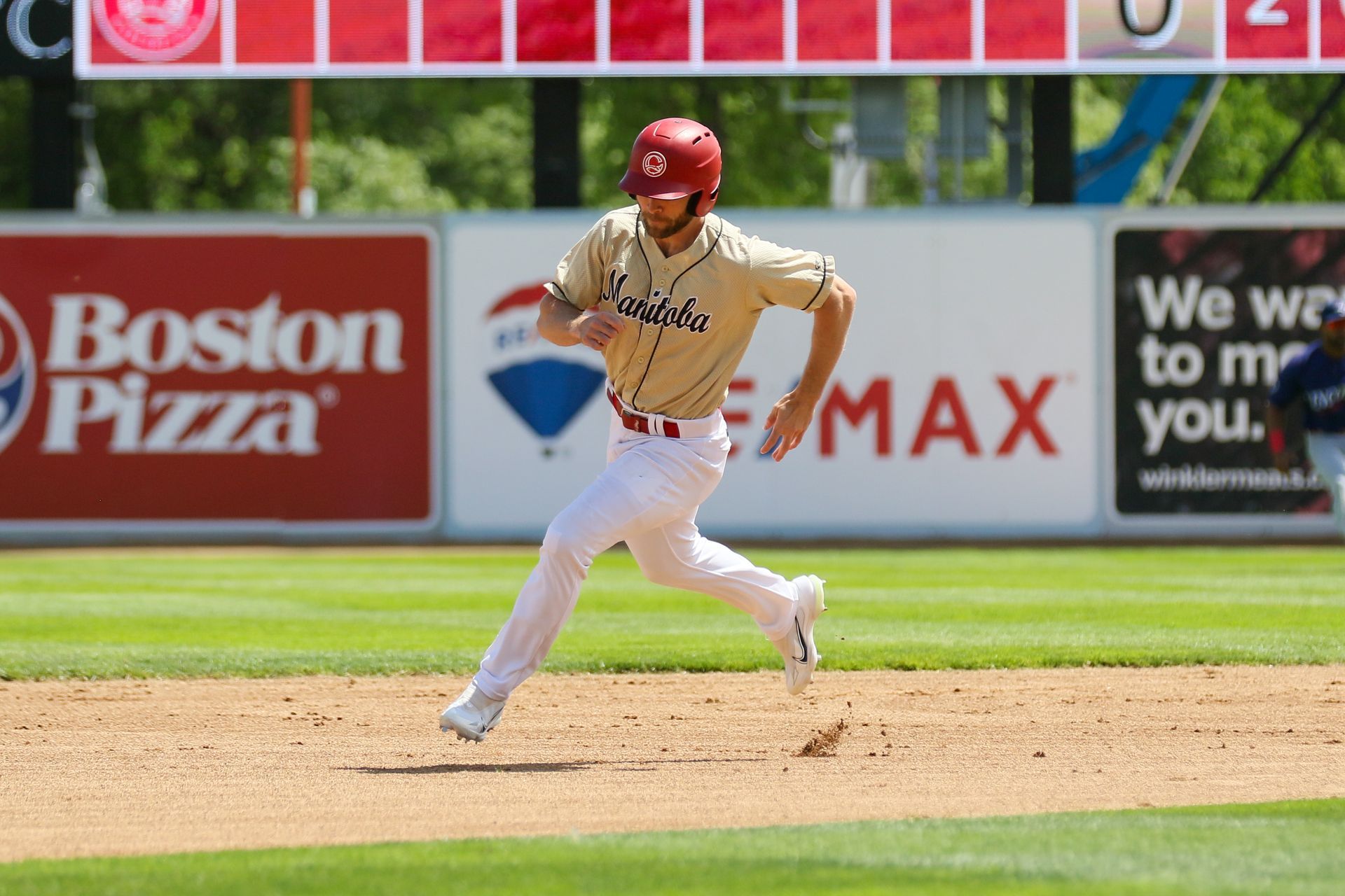 Goldeyes' Bats Come Alive in Win Over Saltdogs