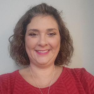 Renee Poulos's Instagram, Twitter & Facebook on IDCrawl