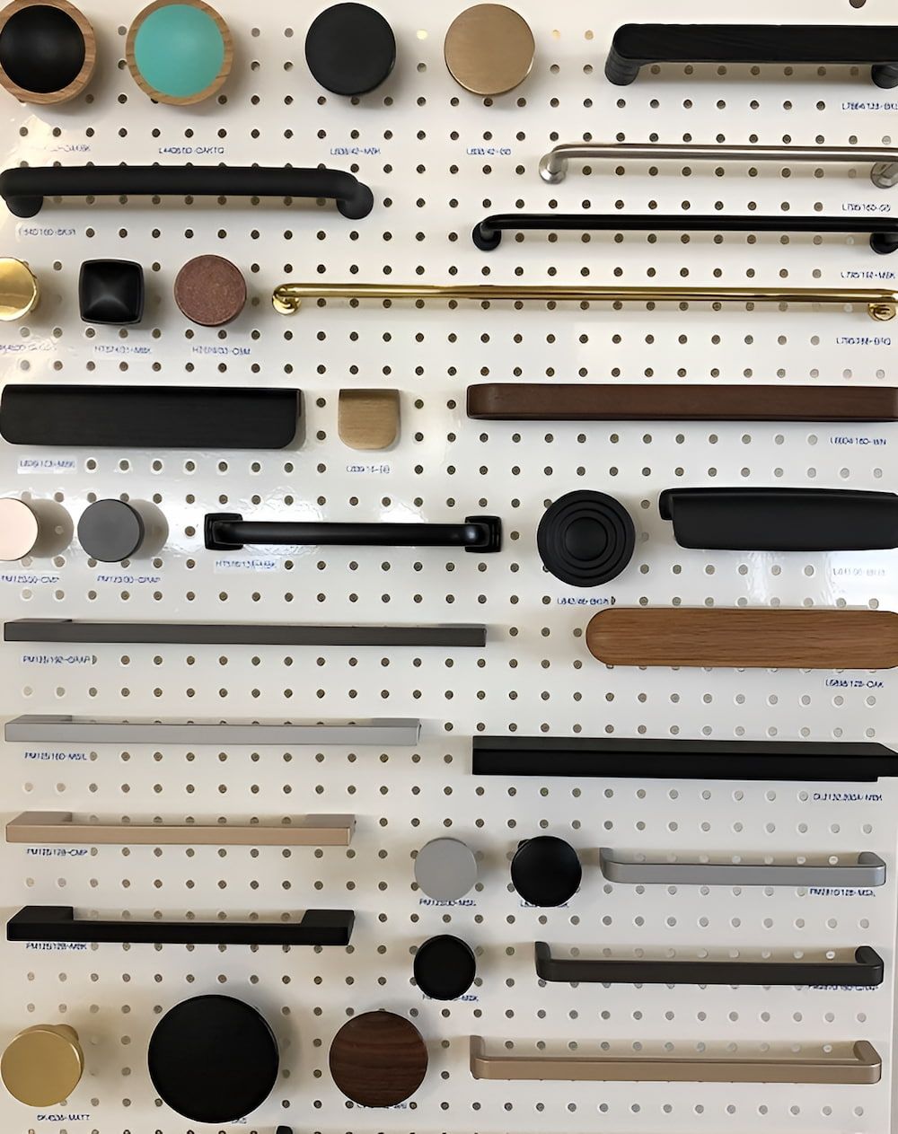 Cabinet Handles in Cairns | Woods Cabinet Hardware Distributors