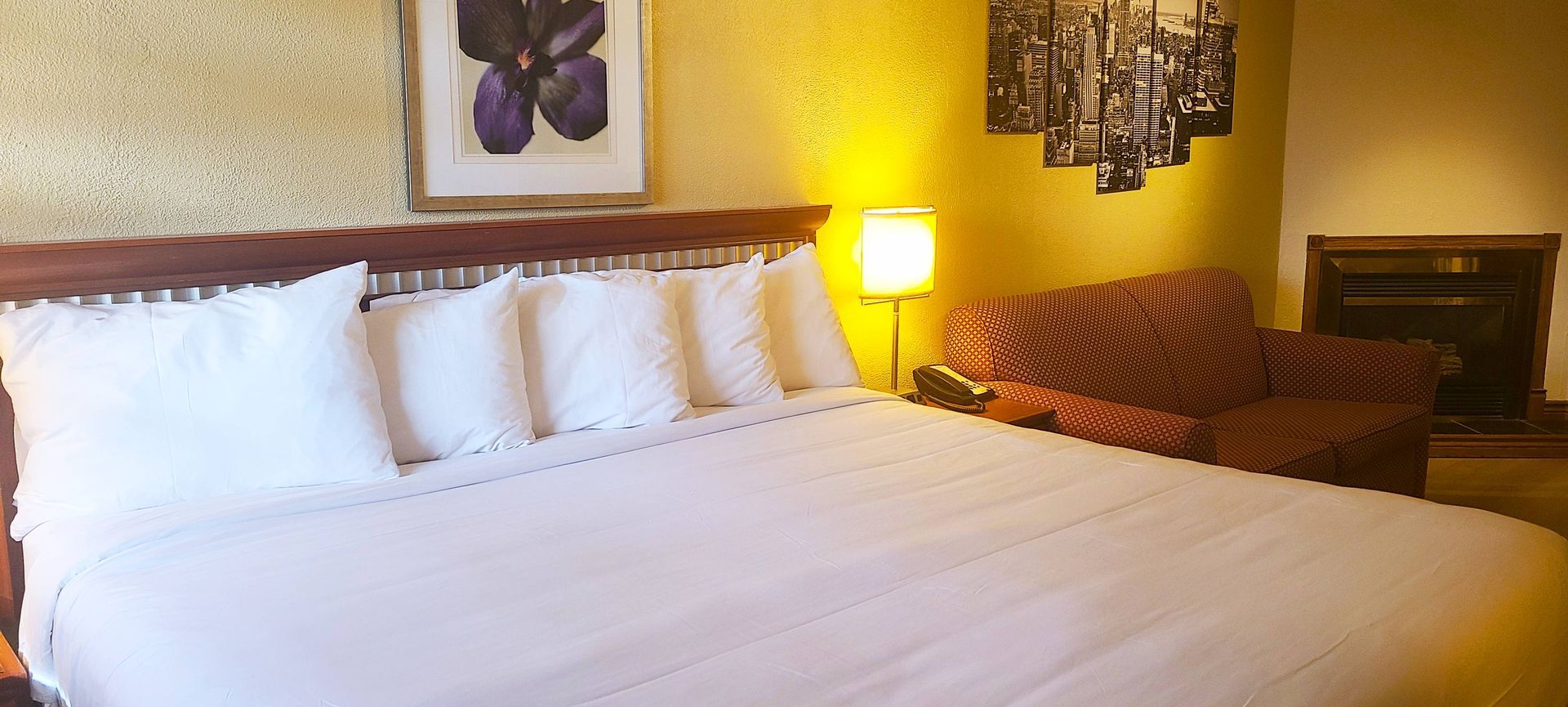 Rooms | Riviera Inn & Suites 1000 Islands | Gananoque