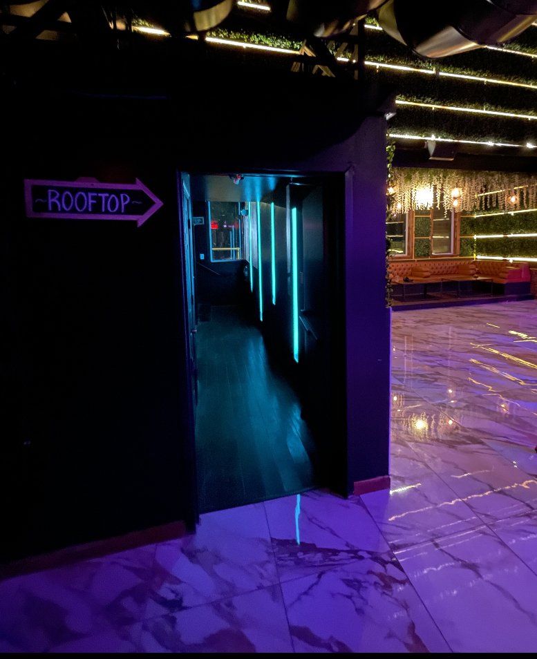 Focus-Enjoy a rooftop bar & two floors of spacious indoor lounge areas