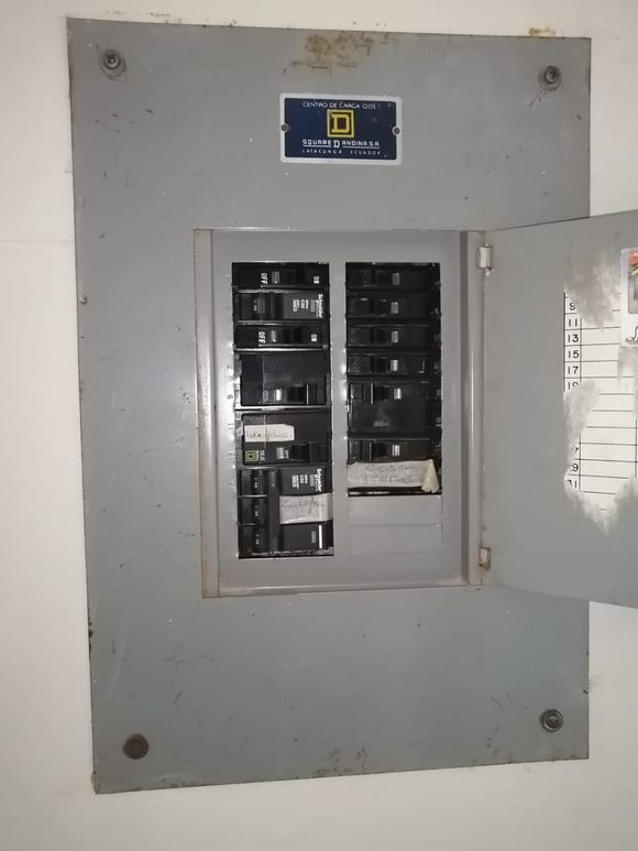 ELECTROTEC A.Q- Líderes en electricidad en Quito