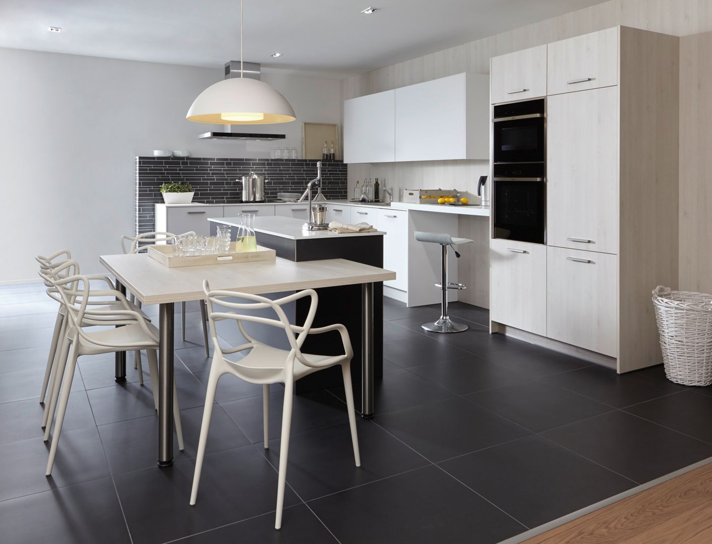 Beeck-Inspired Kitchens - Arlington Design