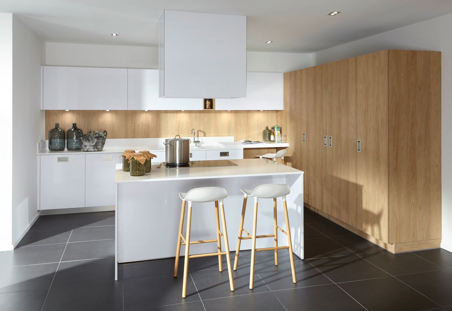 Beeck-Inspired Kitchens - Arlington Design