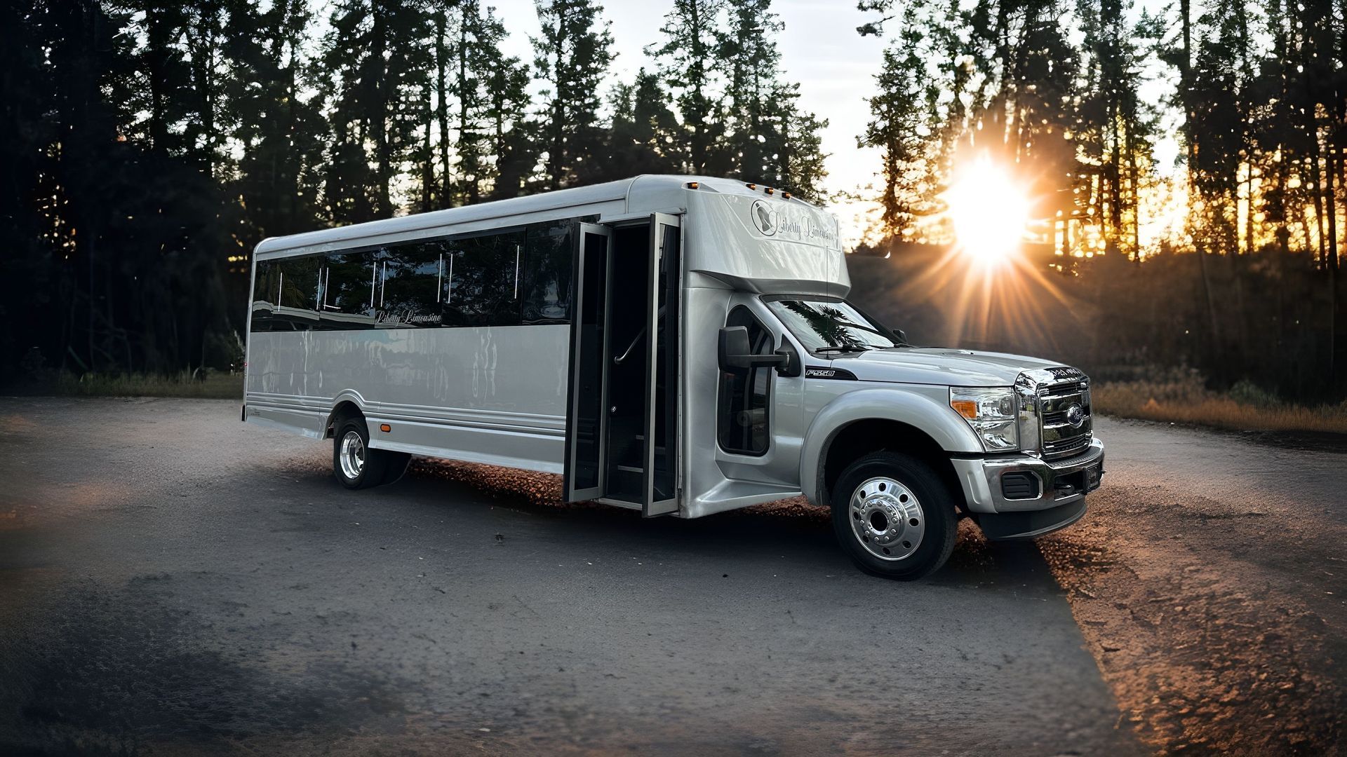 Liberty Limo & Party Bus | Limo Service Fort Myers, Cape Coral, Naples