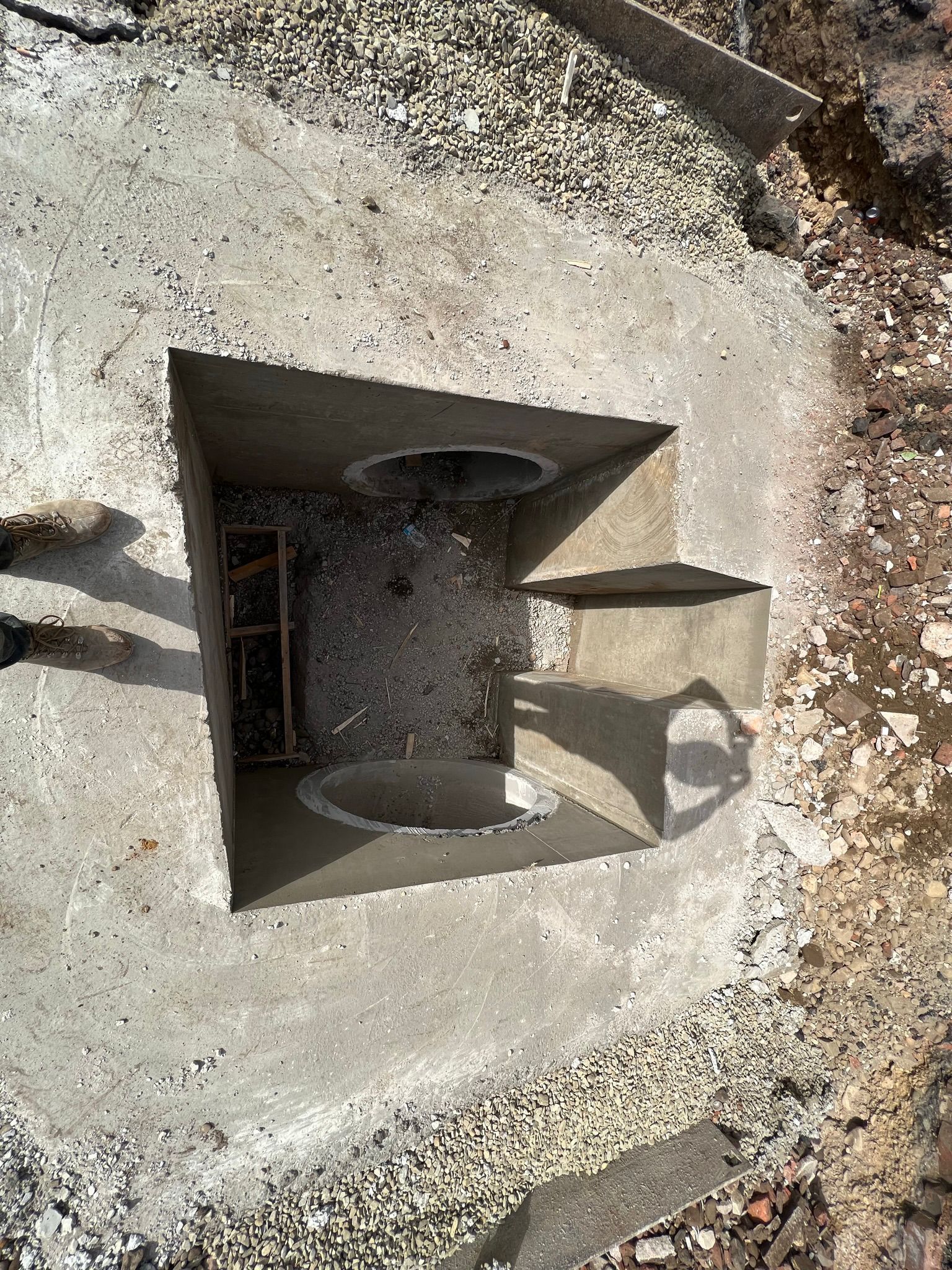 Hydro-brake surface water manhole