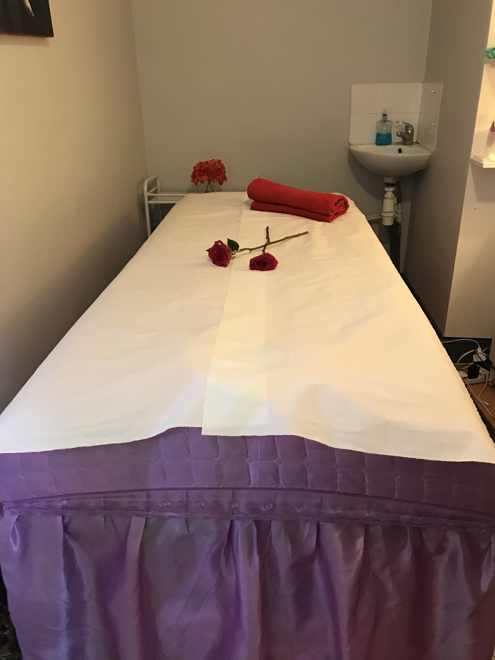 Deep tissue massage | Natural Healing Clinic