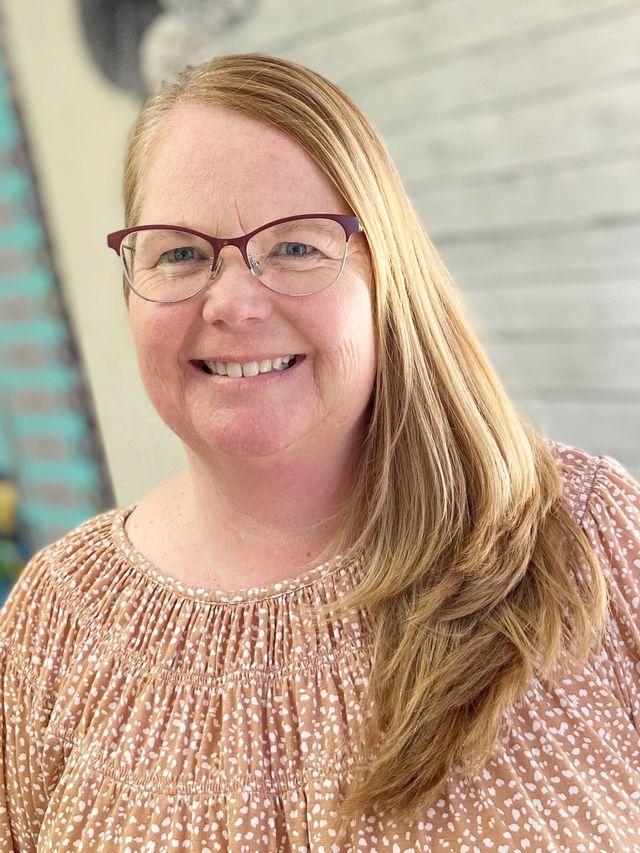 Kelly Sanders's Instagram, Twitter & Facebook on IDCrawl