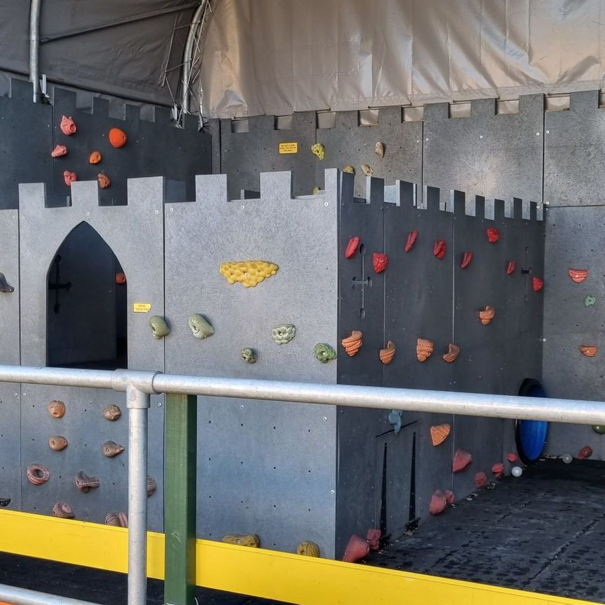 Far Peak Climbing | Climbing taster sessions for kids and grown ups.