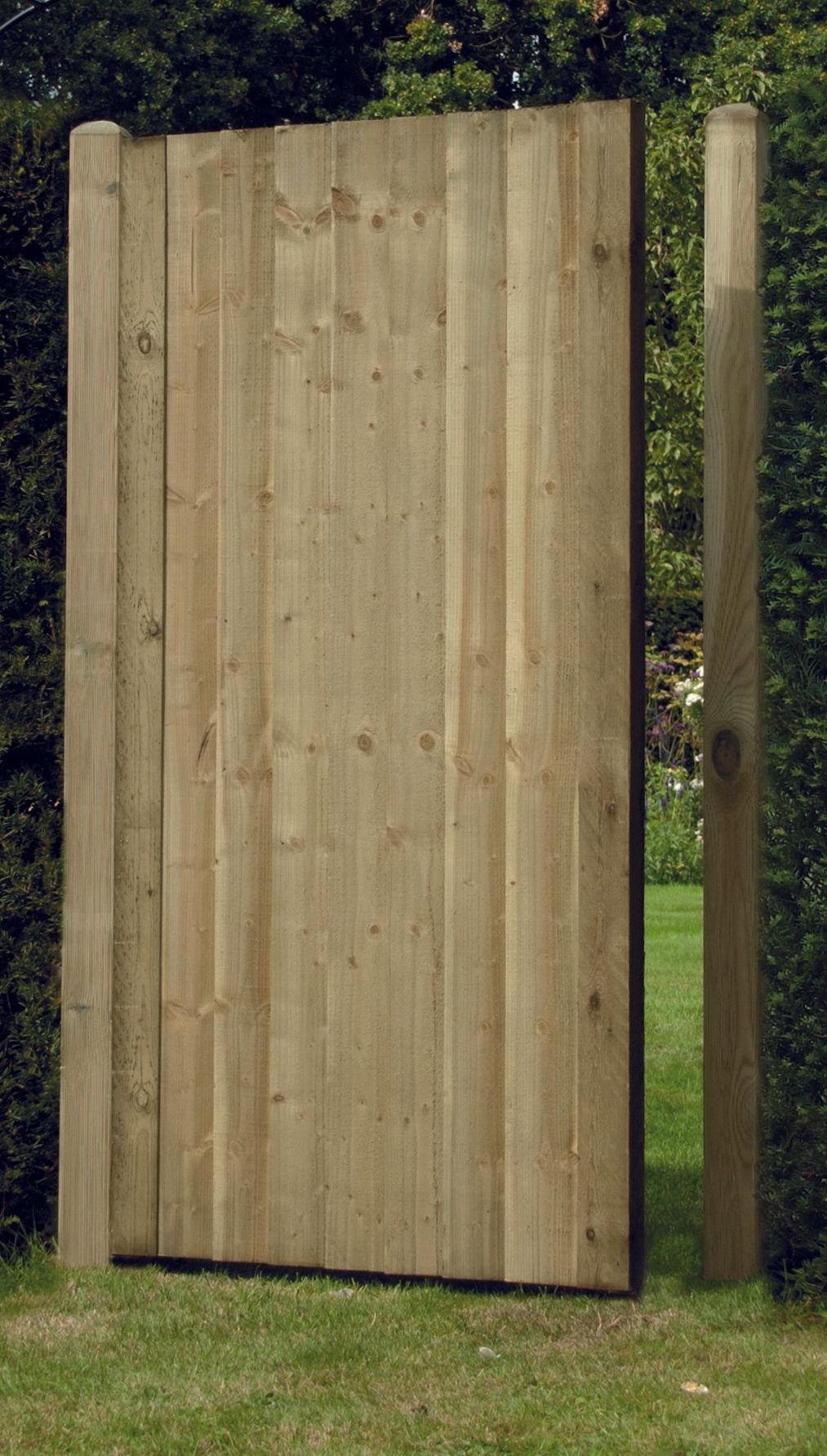 Timber Garden Gates in Stock Haven Timber