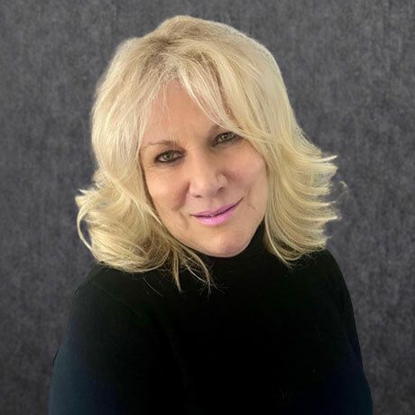 Danielle Mahoney's Instagram, Twitter & Facebook on IDCrawl