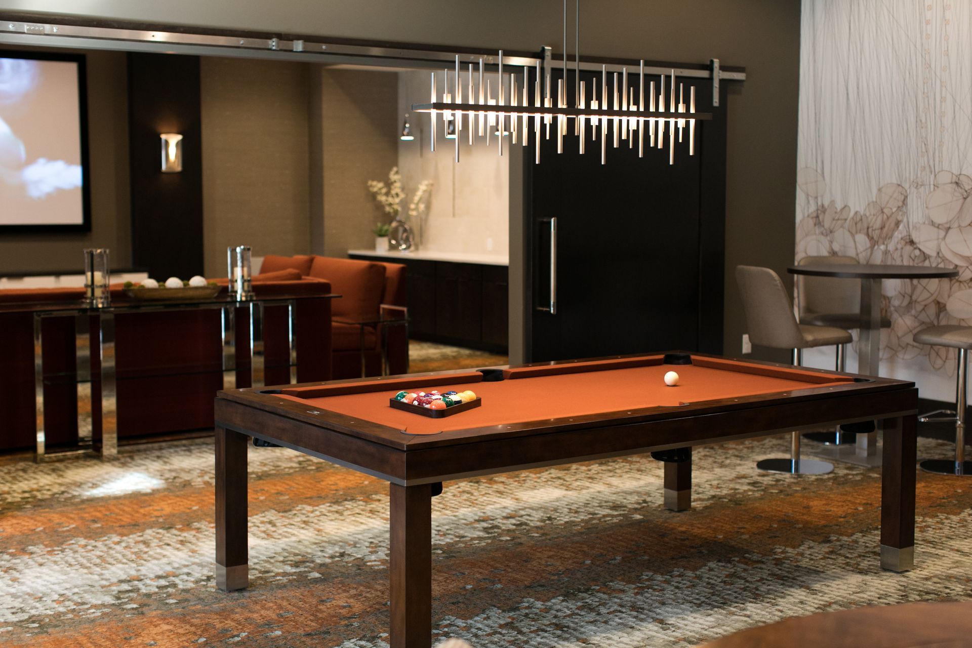 Gallery | Overlook at Franklin Square | Baltimore, MD Apartments