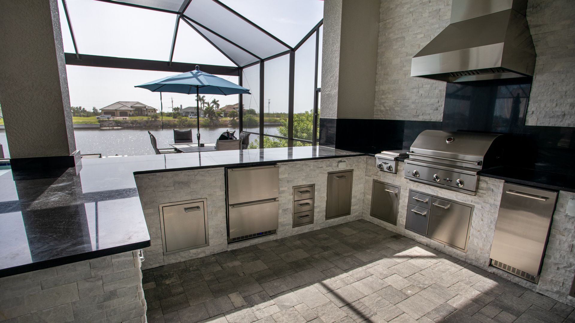 U-Shaped Outdoor Kitchens & Ideas | HL Posey Builders